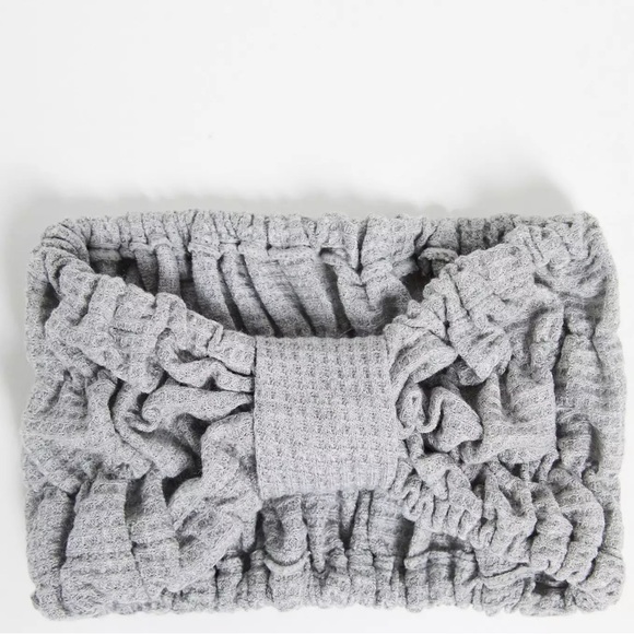 the Basik Edition | Accessories | The Basik Edition Spa Headwrap | Poshmark